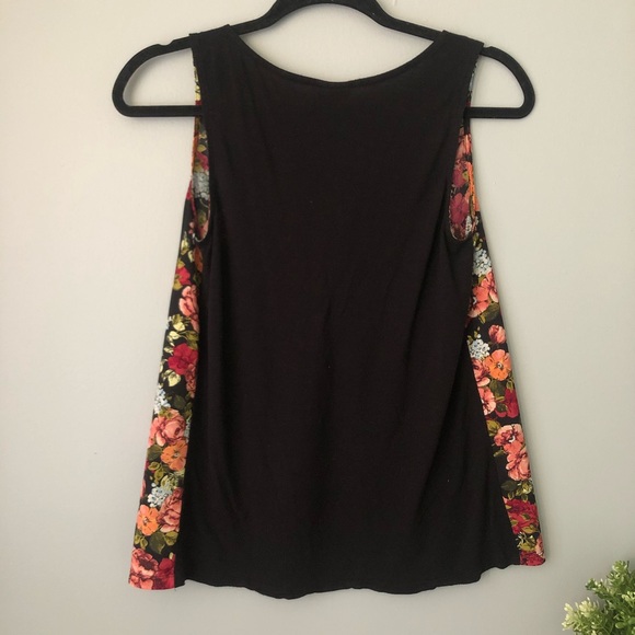 Merona | Tops | Boho L Floral V Neck Tank L Small | Poshmark